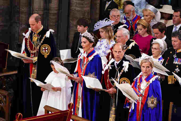 Their Majesties The King and Queen crowned at the Abbey | Westminster Abbey