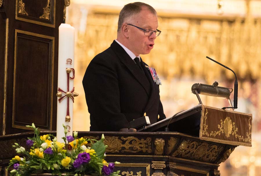 Duke of Cambridge marks Royal Navy anniversary | Westminster Abbey