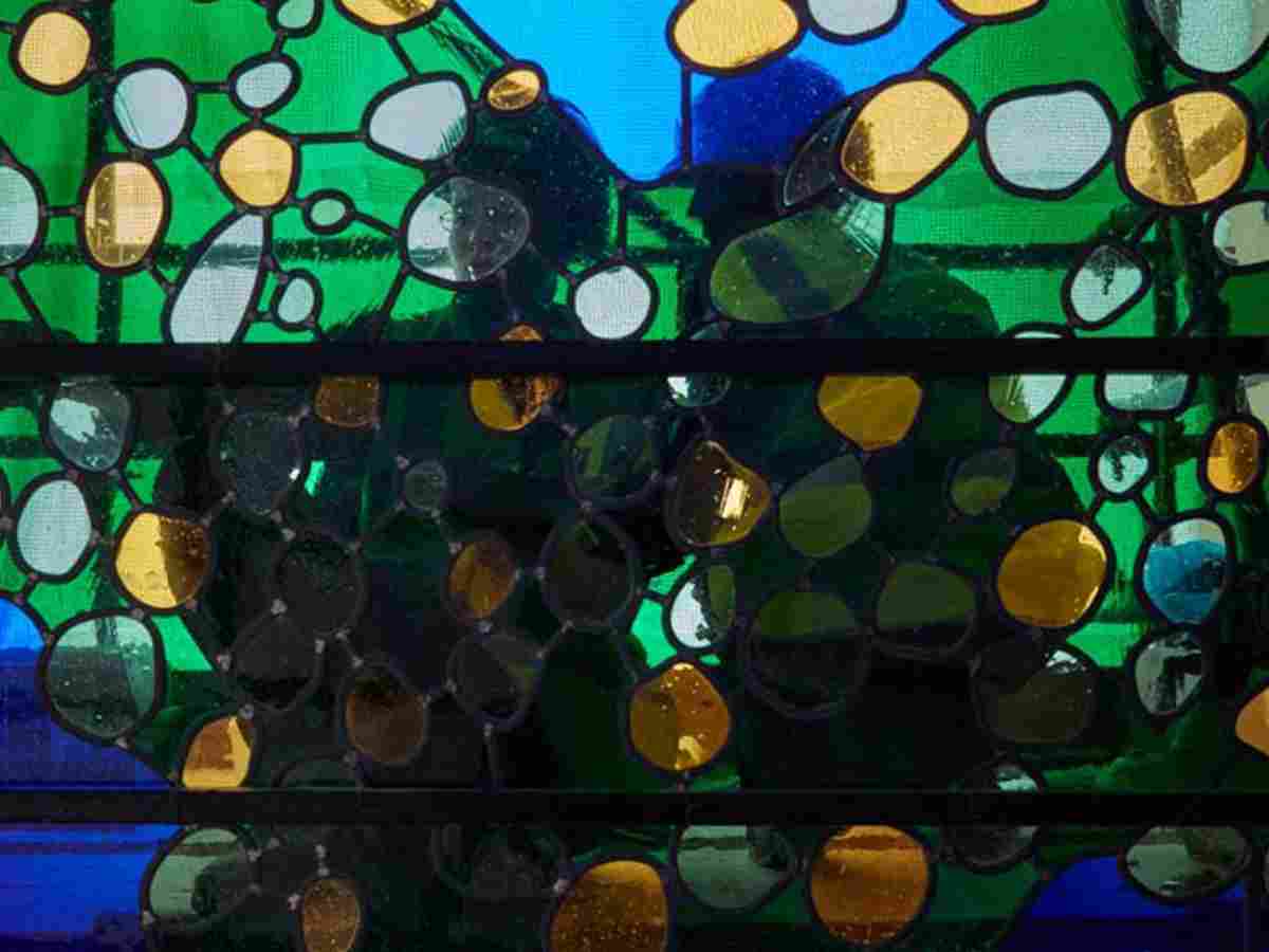 The Queen's Window by David Hockney is revealed | Westminster Abbey