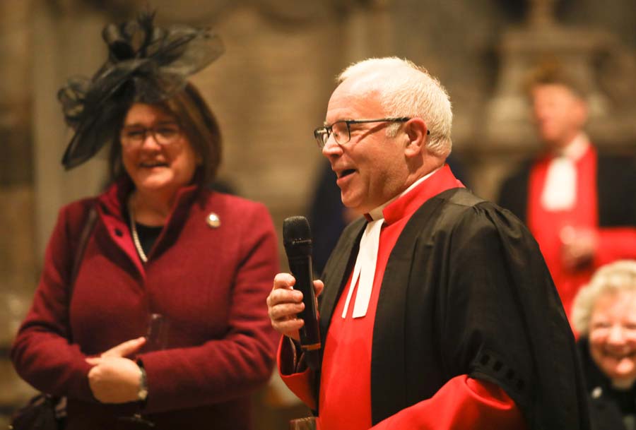 Dr David Hoyle installed as 39th Dean of Westminster | Westminster Abbey