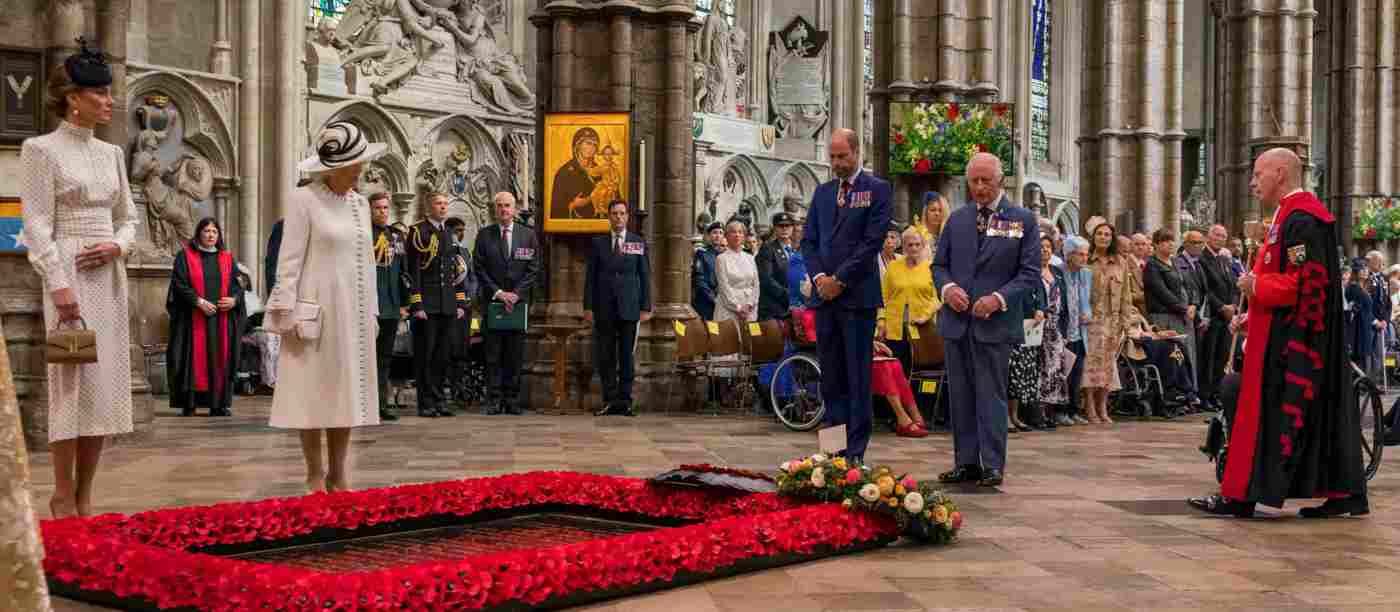 The King and Queen lead the nation in marking VE Day 80th anniversary ...