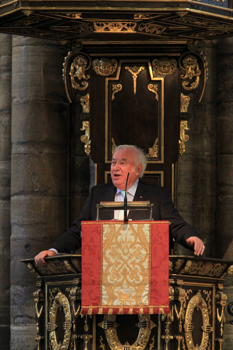 Westminster Abbey Celebrates the Life of Ronnie Corbett | Westminster Abbey