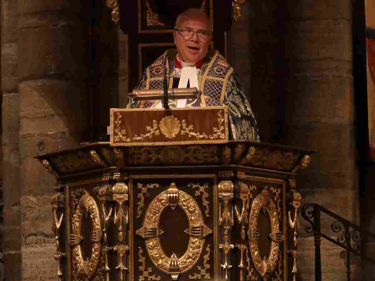 Dr David Hoyle installed as 39th Dean of Westminster | Westminster Abbey