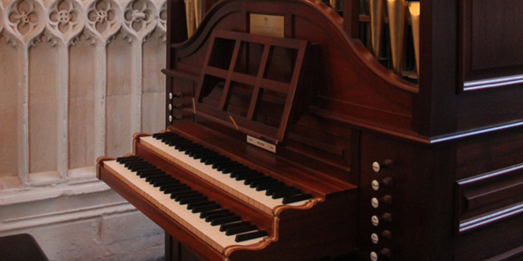 The Queen's organ (Mander, 2013) | Westminster Abbey