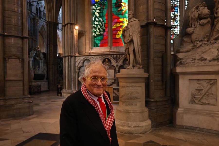 The Queen's Window by David Hockney is revealed | Westminster Abbey